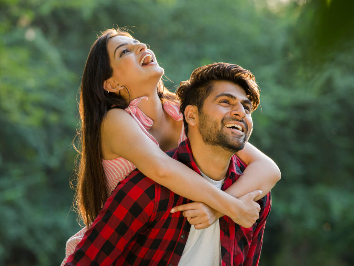 Signs that tell you're in a happy relationship