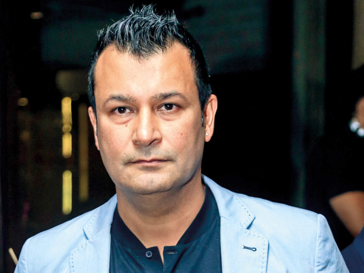 Models, talent agency in legal battle over pending dues - Times of India