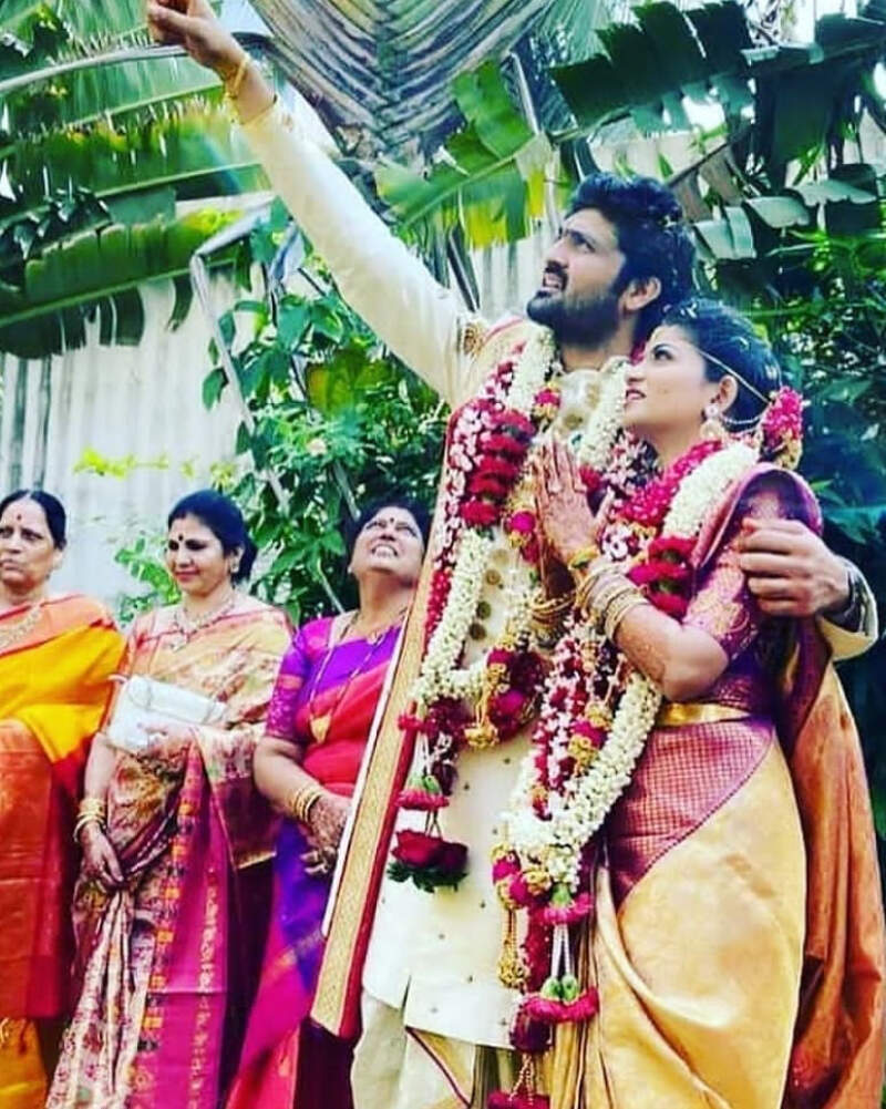 ‘Bigg Boss Telugu 2’ fame Samrat Reddy ties the knot with Anjana Sri ...