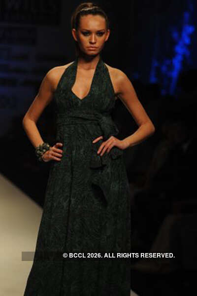 Model showcases a creation by designer Payal Jain on Day 2 of the Wills ...