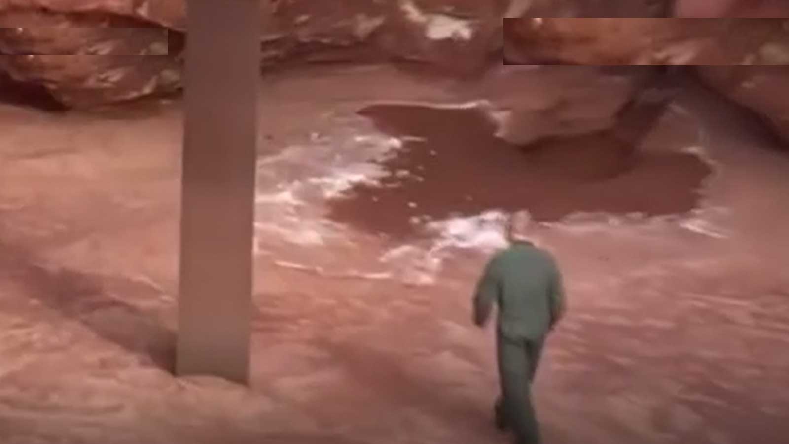 Mystery: Strange metal tower found in Utah desert