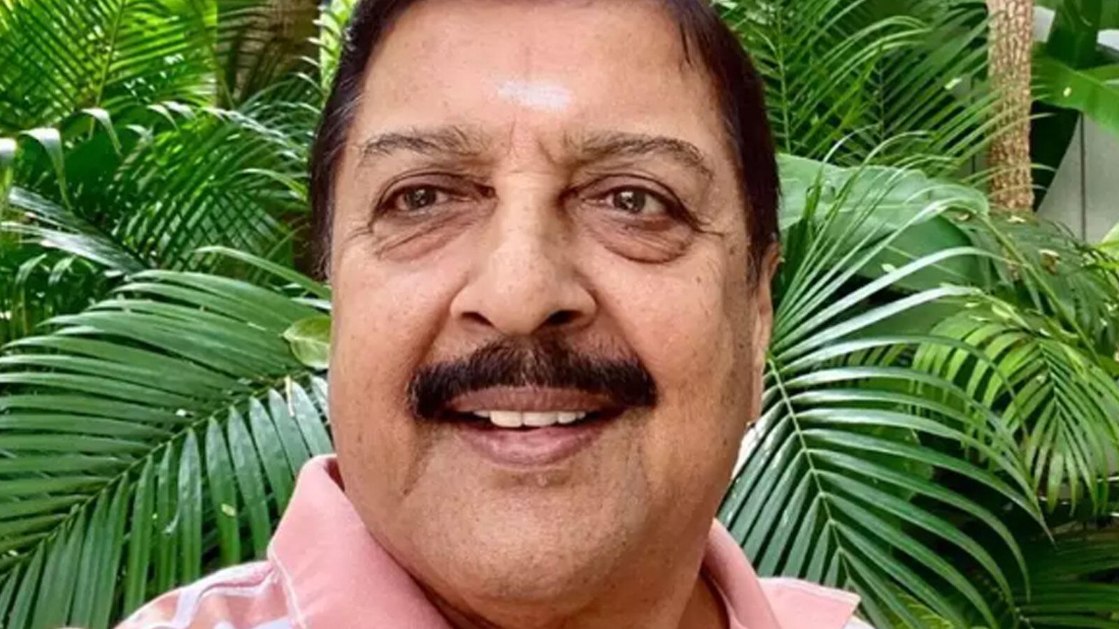 Sivakumar clarifies on COVID-19 rumors with a happy selfie