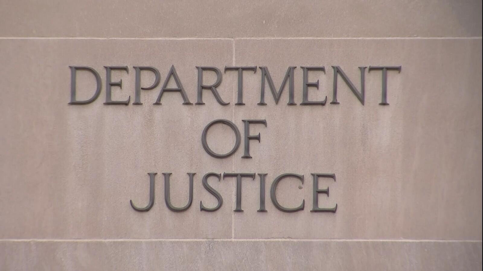 US investigating secret bribe scheme for WH pardon