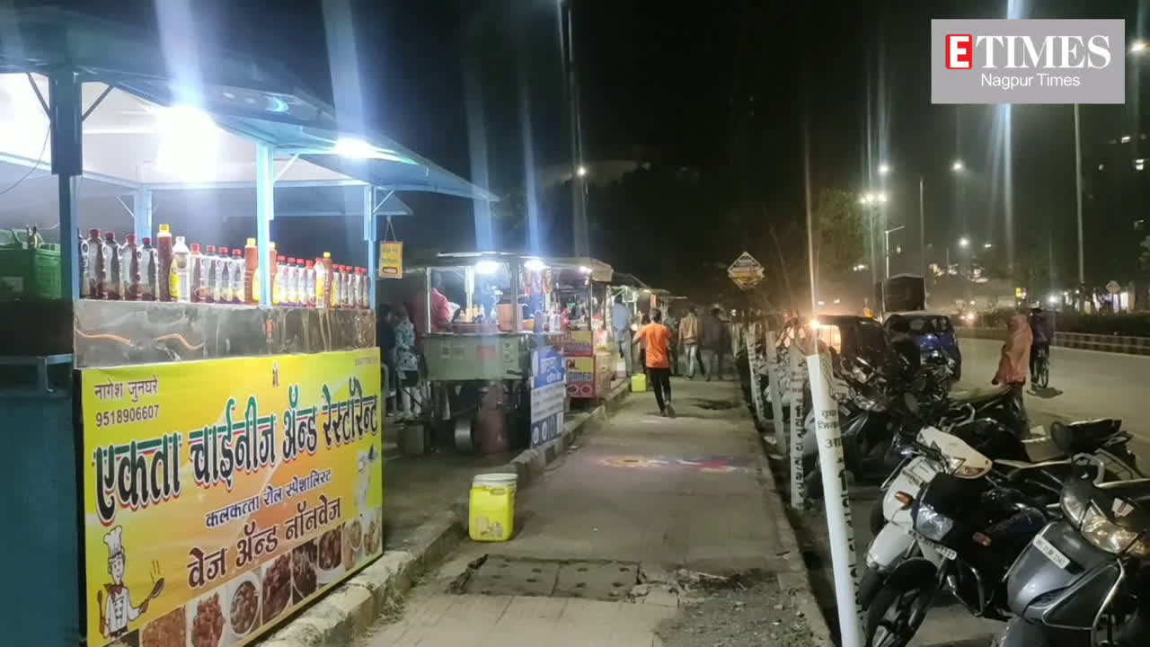 tour: A tour of the buzzing street food zone at Reshimbagh