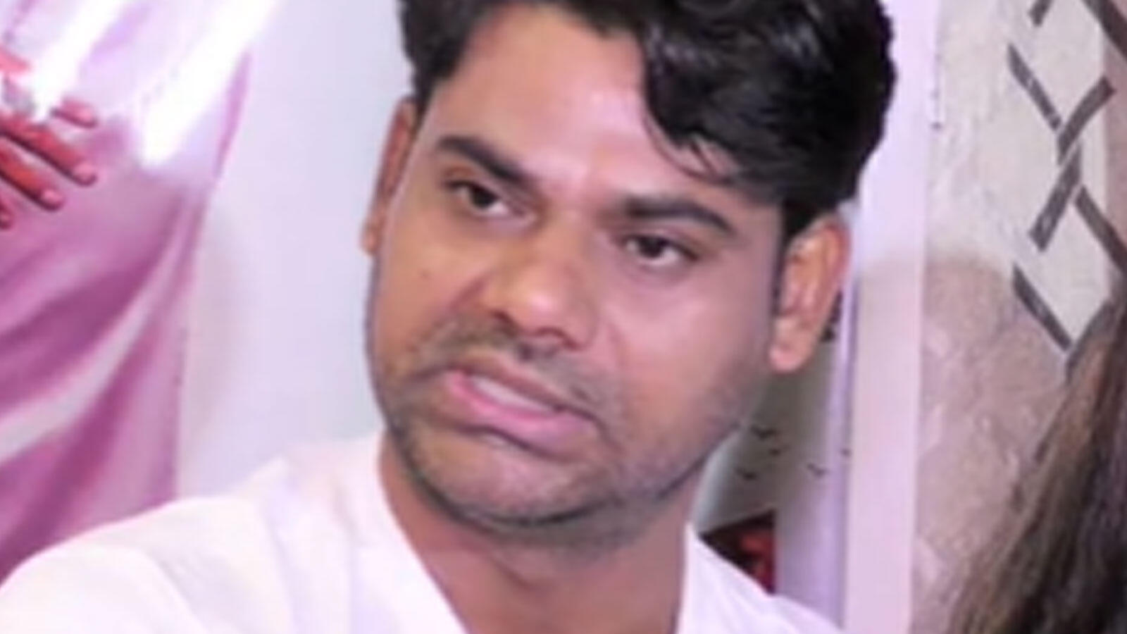 Dev Singh's never-seen-before-avatar in Bhojpuri film 'Bairi Senurva'