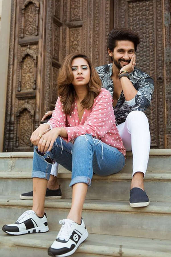 Ravi Dubey and Sargun Mehta ring in their 7th wedding anniversary- The Etimes Photogallery Page 29