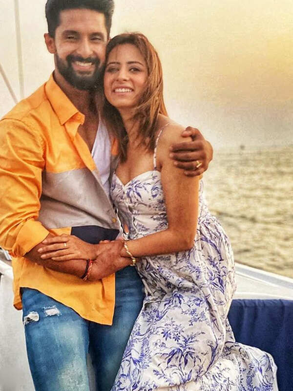 Ravi Dubey and Sargun Mehta ring in their 7th wedding anniversary- The Etimes Photogallery Page 2