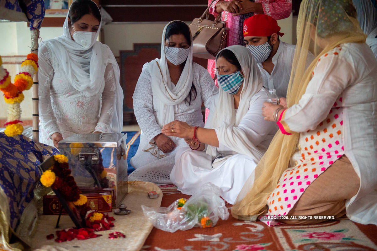 Yeh Rishta Kya Kehlata Hai actress Divya Bhatnagar's prayer meet- The ...