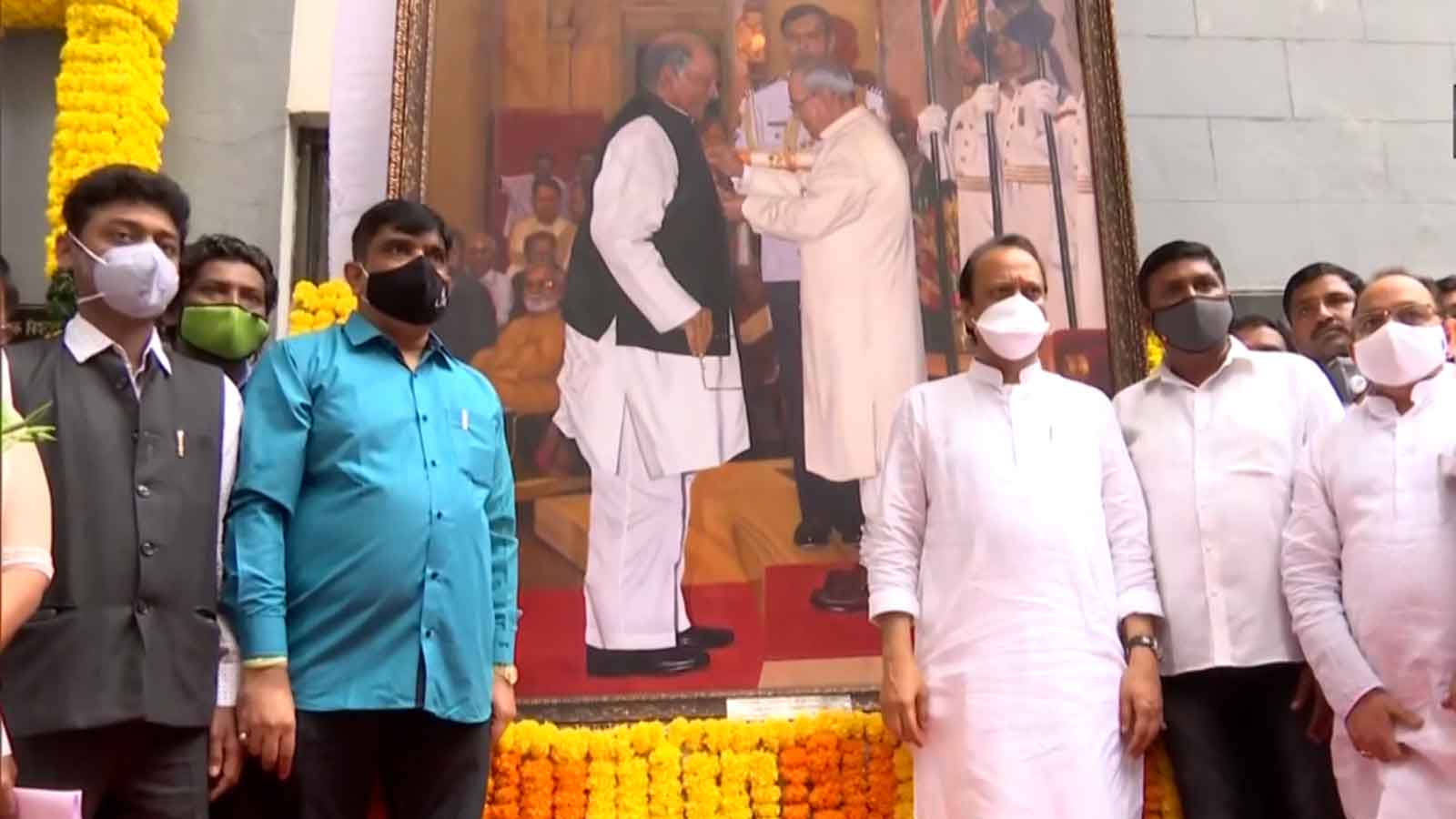 Maharashtra dy CM Ajit Pawar unveils painting of Sharad Pawar on his ...