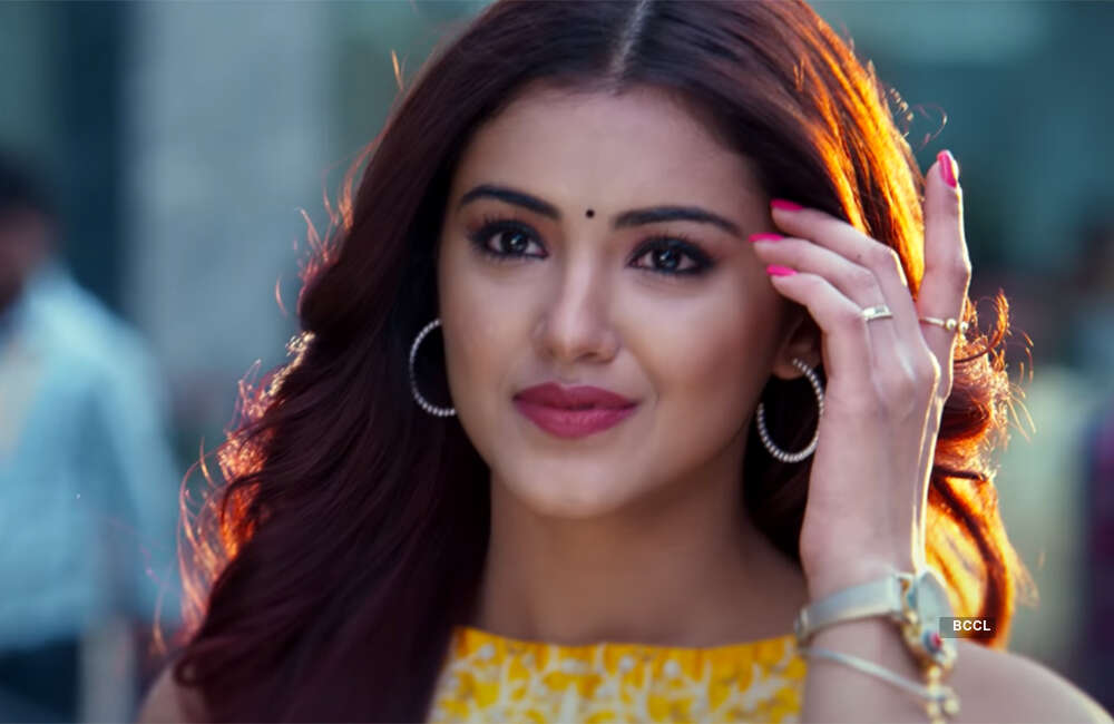 Red Movie User Reviews & Ratings | Red (2021) | Times Of India