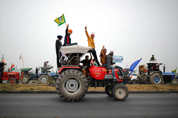 Farmers hold tractor rally at Delhi borders- The Etimes Photogallery Page 6