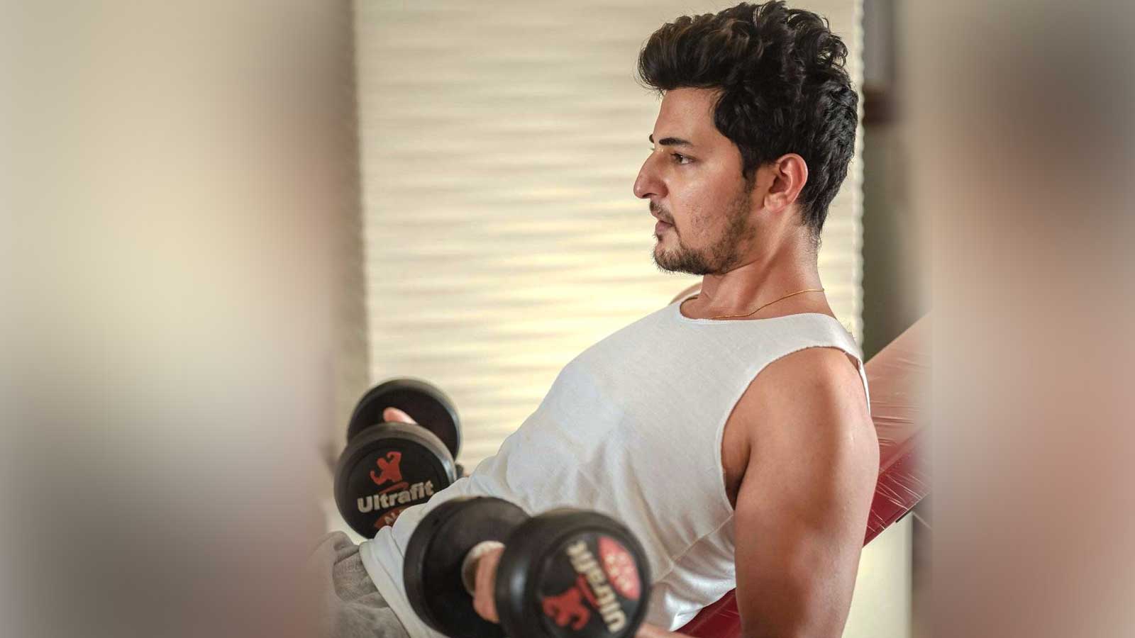Watch Darshan Raval share how correct training helped him to stay fit