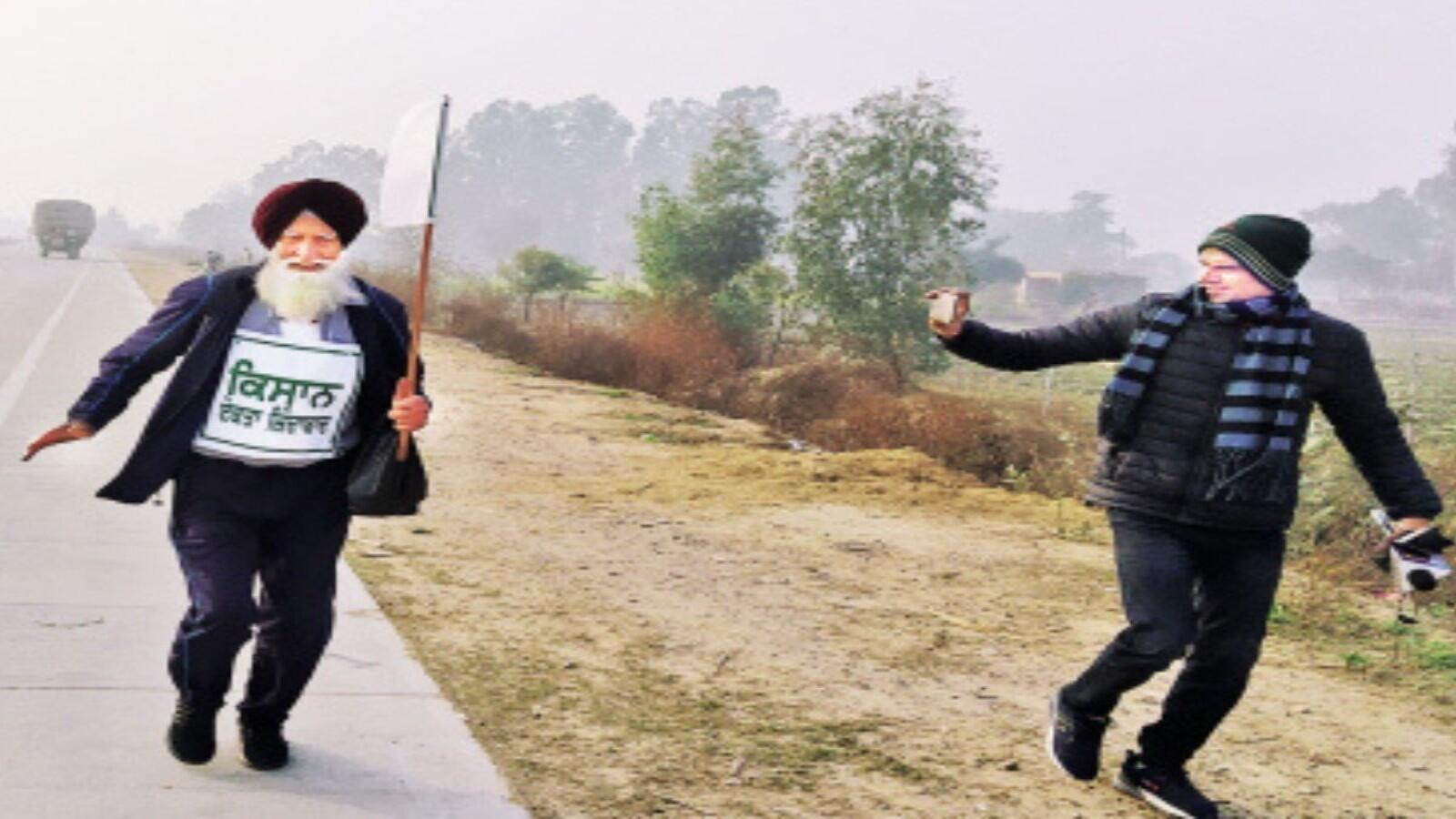 Amazing! 71-year-old walks to Tikri border to show solidarity with farmers