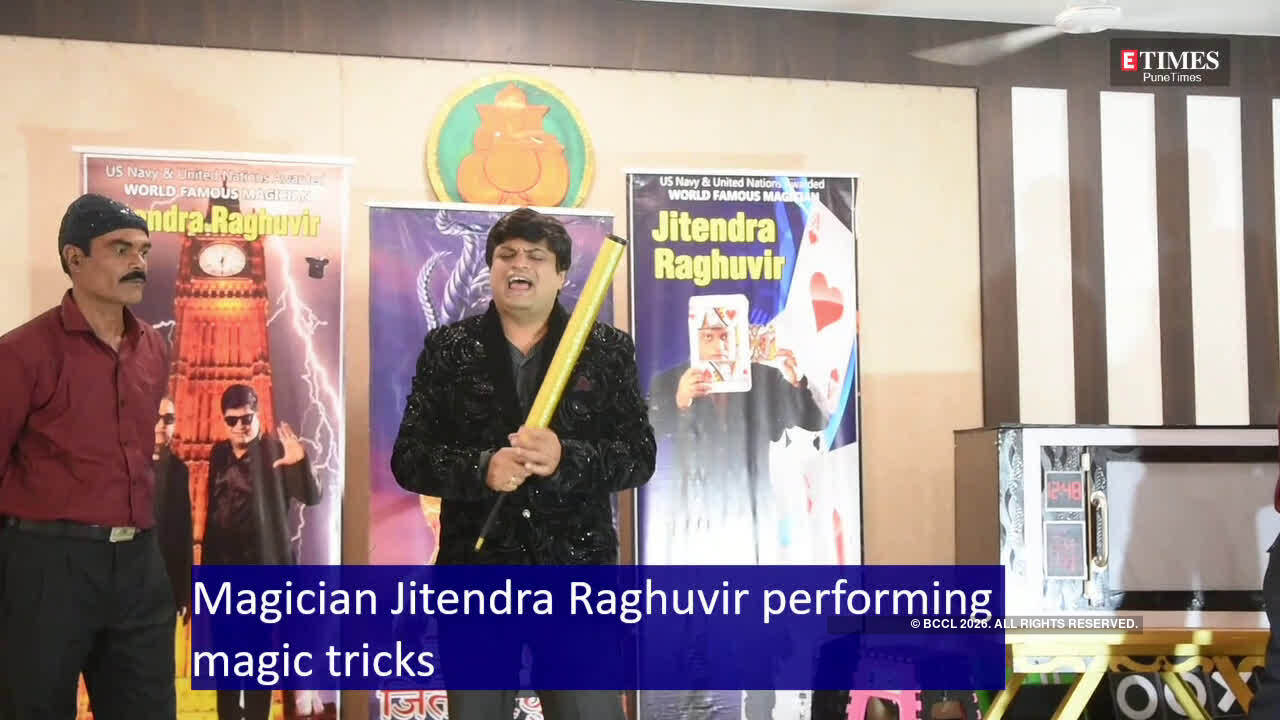 Magician Jitendra Raghuvir performing magic tricks