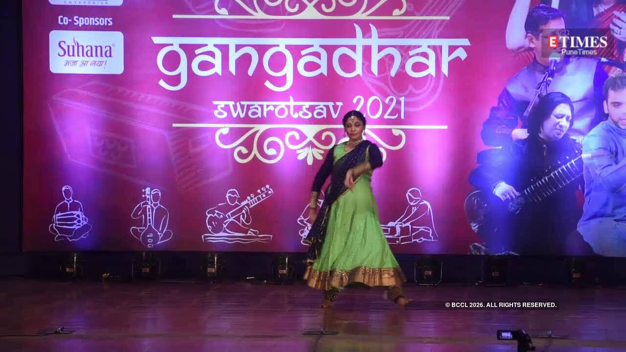music festivals: Sharvari Jamenis performance at Gangadhar Swarotsav in ...