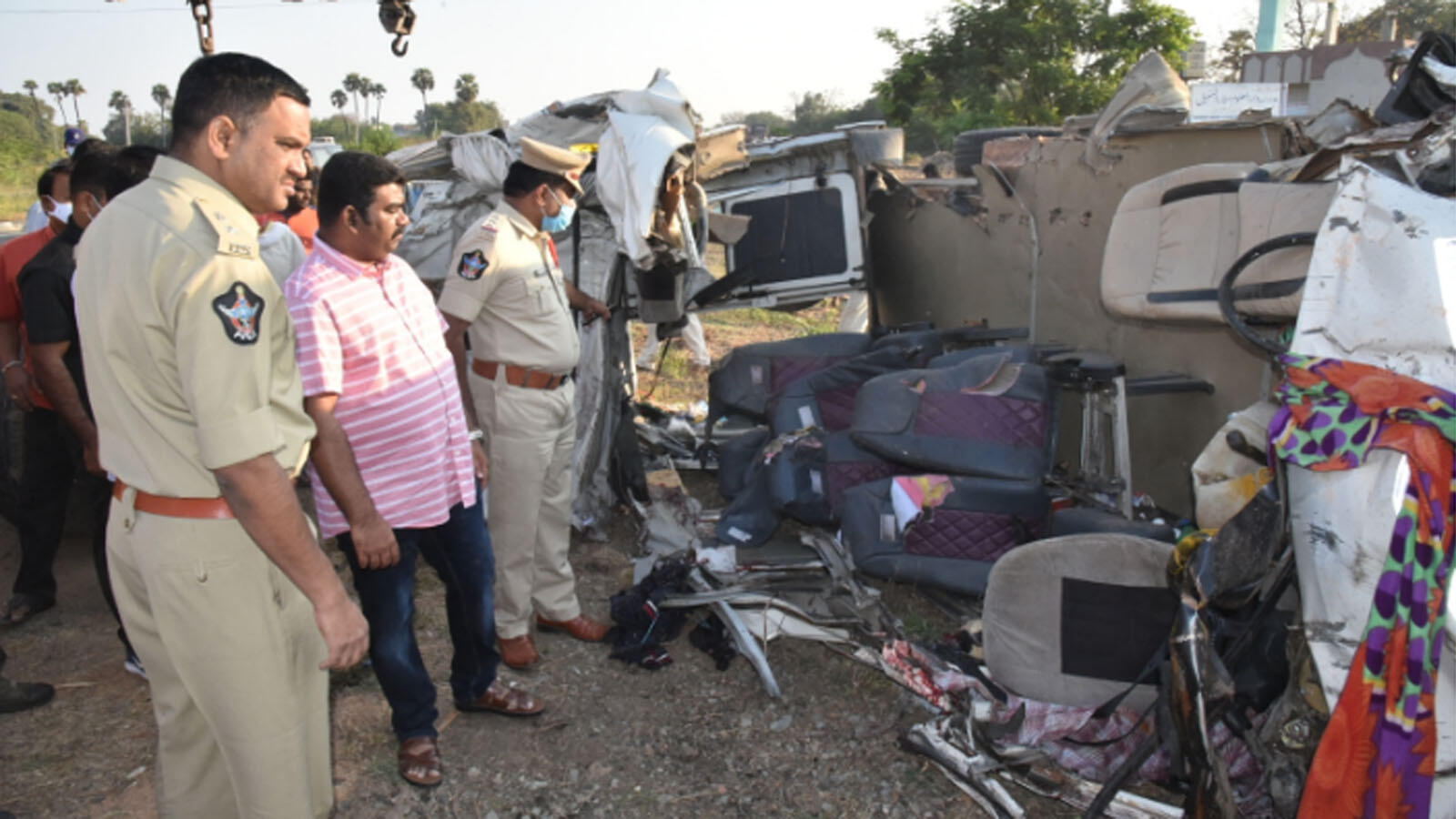 Andhra Pradesh: 14 killed, 4 injured in road accident in Kurnool district