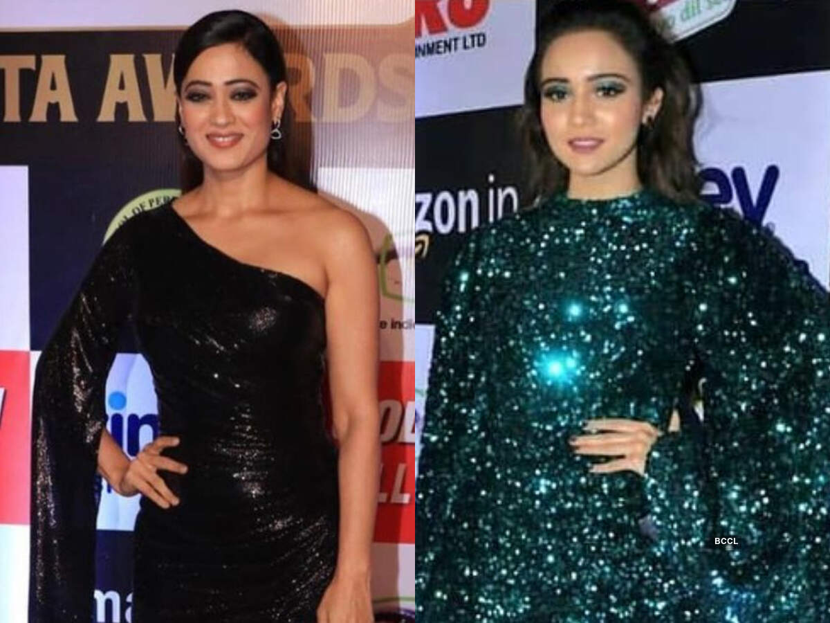 Shweta Tiwari and Ashi Singh rock shimmery outfits; a look at dazzling red carpet moments