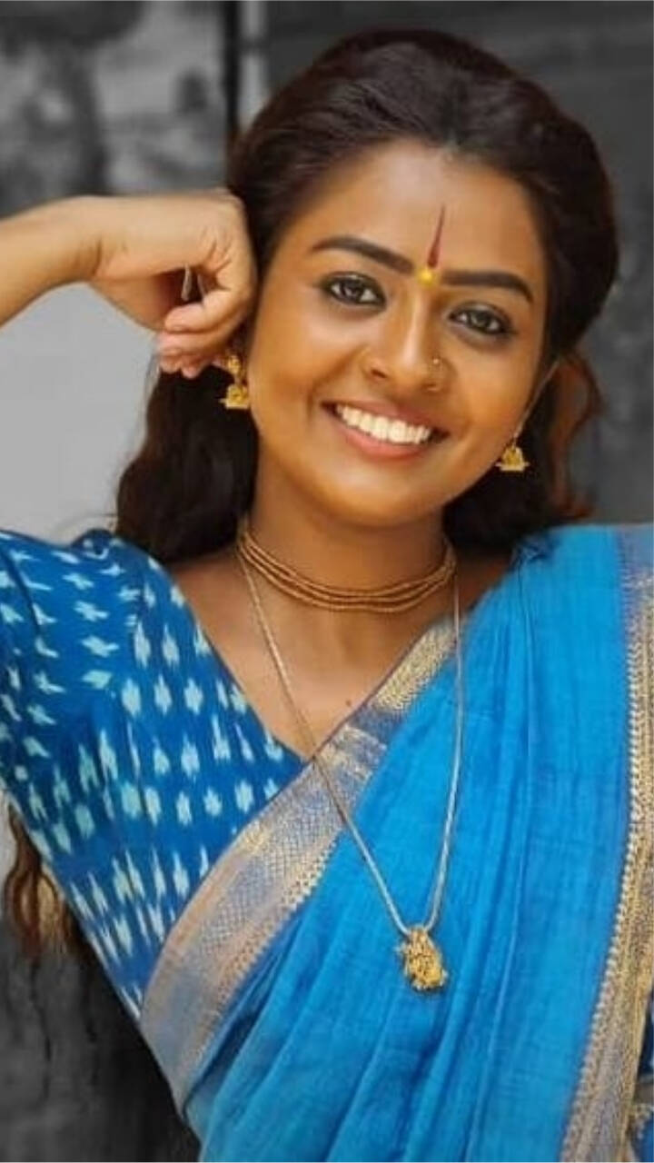 Tulasi Actress Exploring Tamil Love Songs With Actress Thulasi