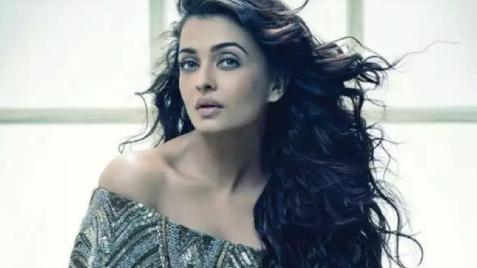 Aishwarya Rai Bachchan to play dual characters in 'Ponniyin Selvan'