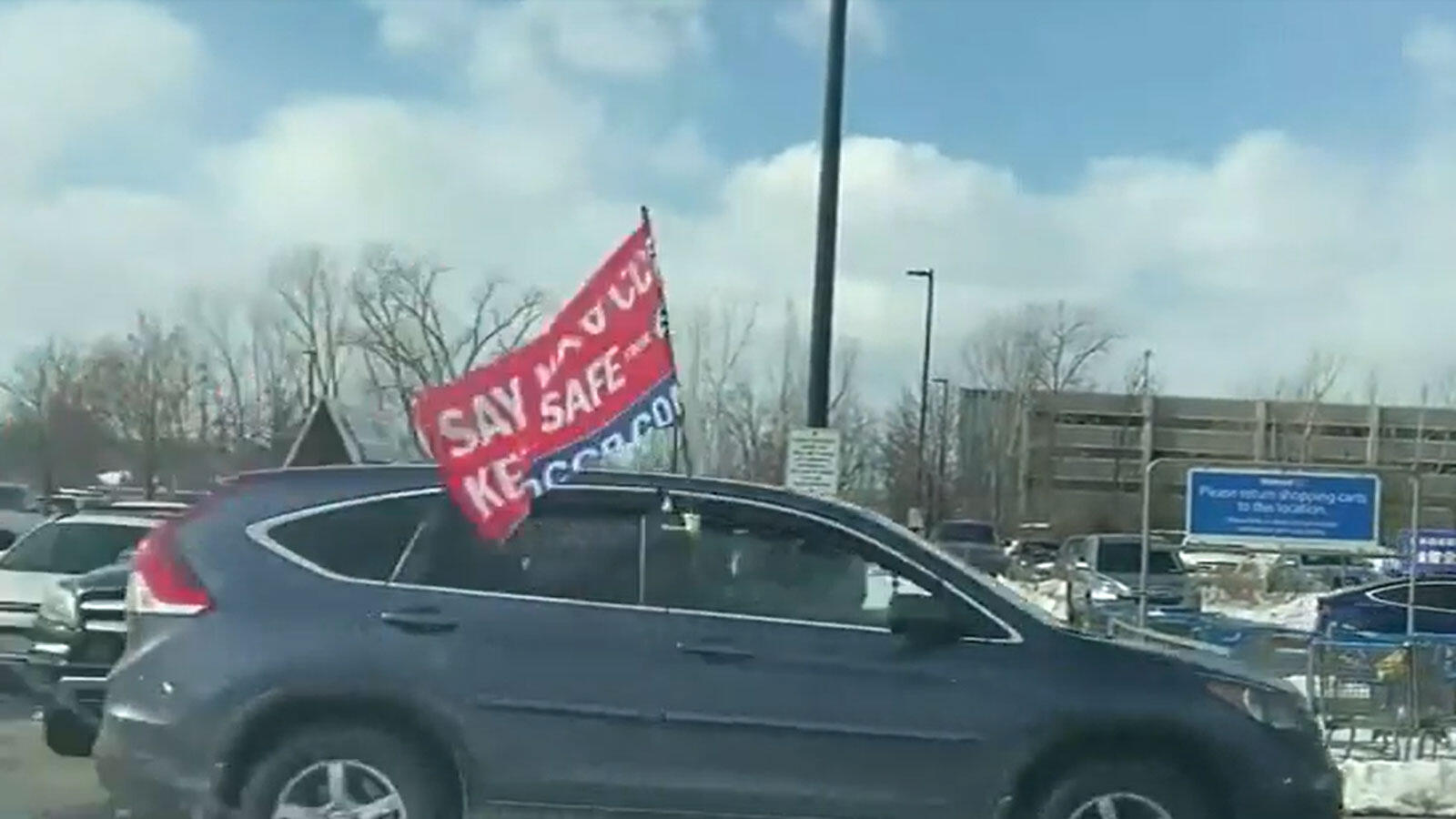 Chinese community hold anti-CCP car rally in Canada