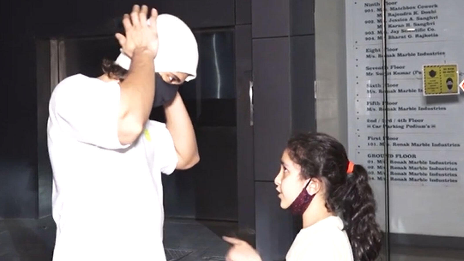 Vijay Deverakonda's sweet interaction with a young fan