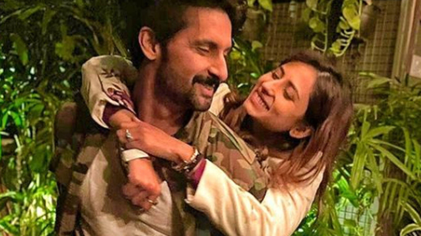 Nia Sharma says 'Ravi Dubey is a good kisser'; Sargun Mehta reacts