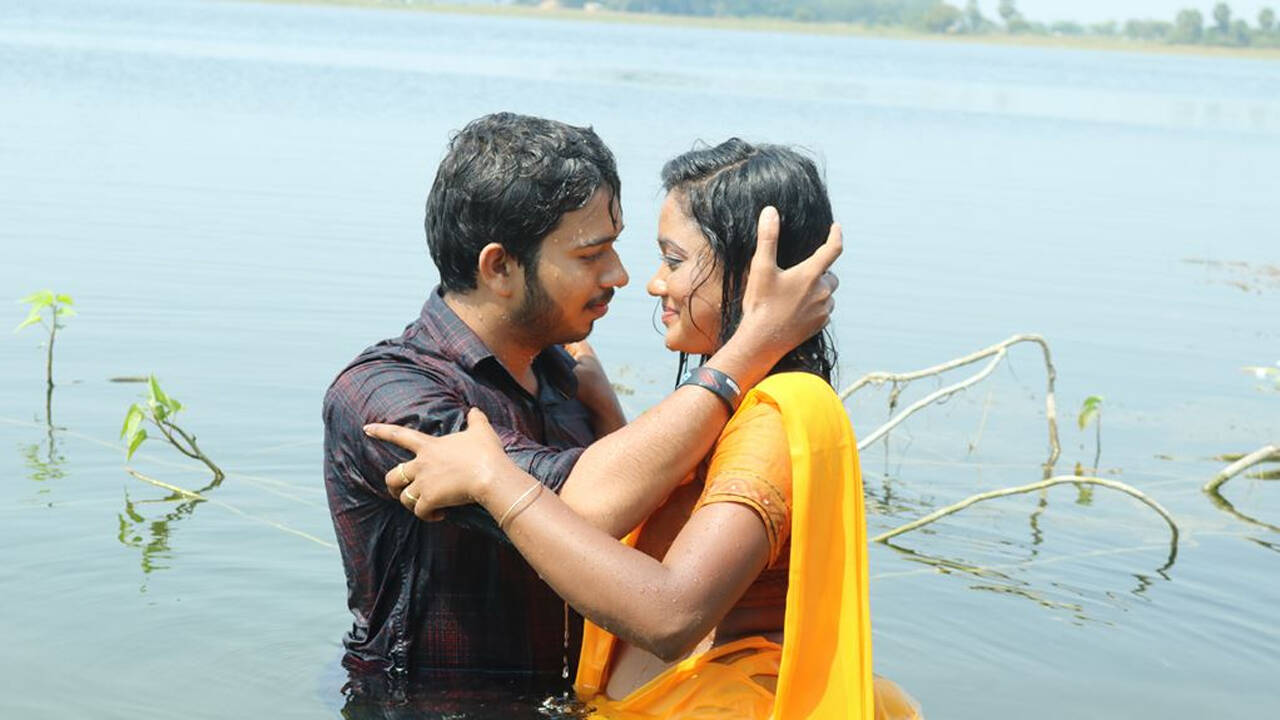 Meendum Yathra Movie: Showtimes, Review, Songs, Trailer, Posters, News ...