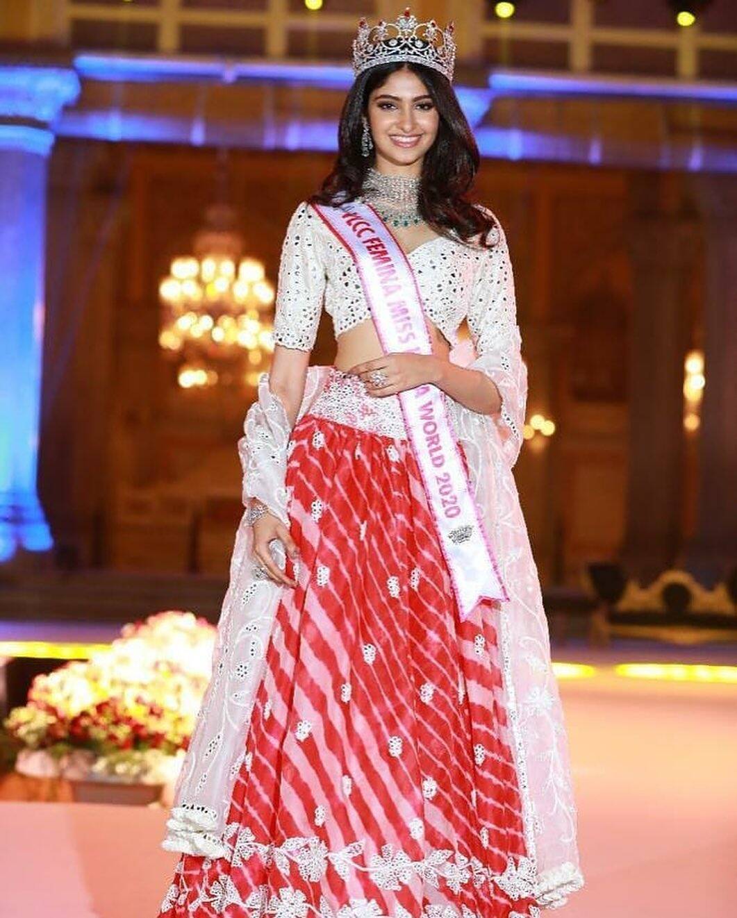 VLCC Femina Miss India World 2020 Manasa Varanasi recognized and ...