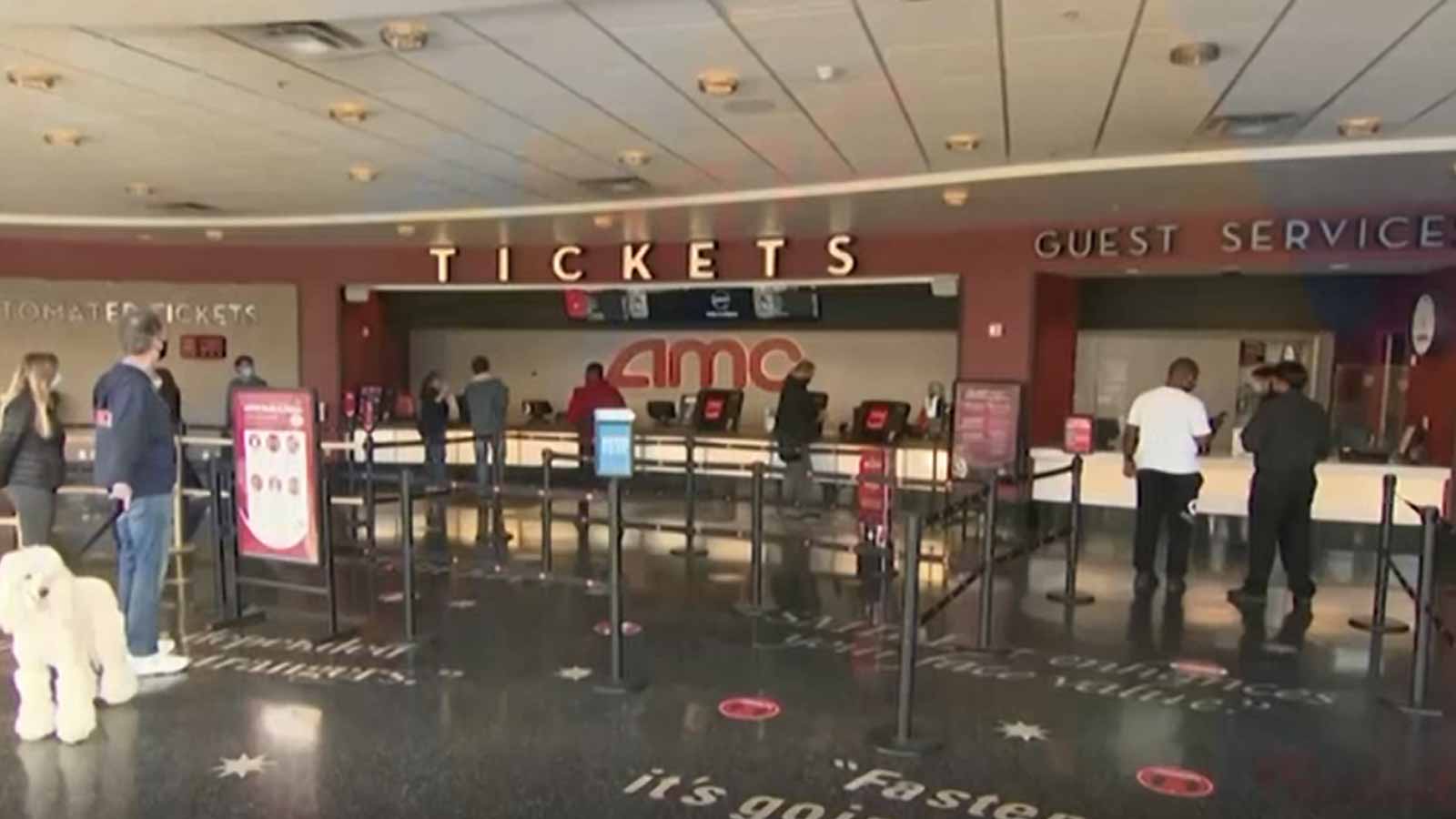 Covid-19: Movie theaters reopen in Los Angeles