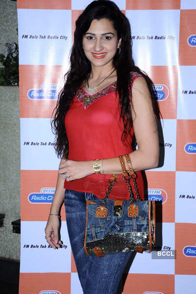 Launch of Richa Sharma's album 'Sai Ki Tasveer' at St Andrews in Mumbai ...
