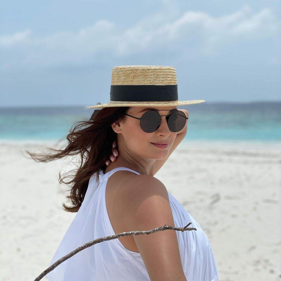 Dia Mirza shares beautiful pictures with husband Vaibhav Rekhi ...