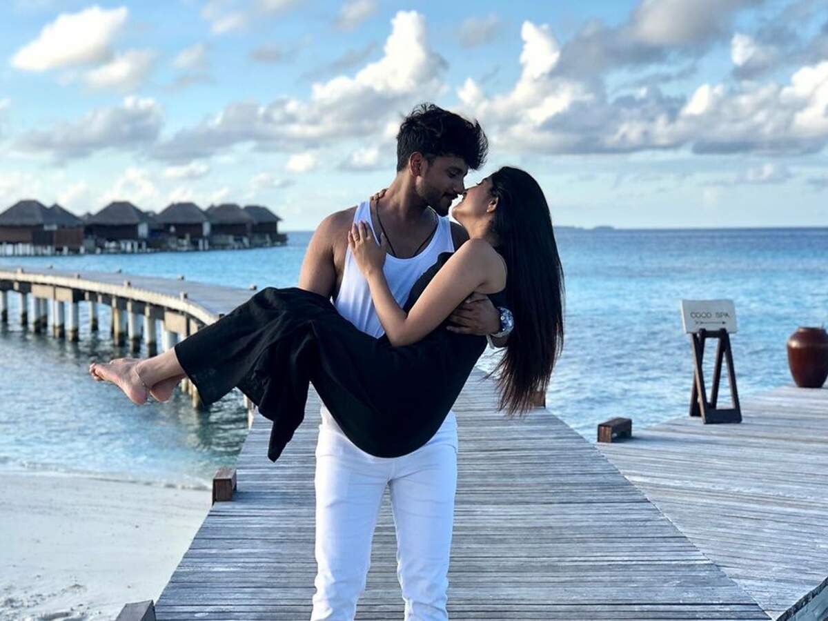 Debchandrima Singha Roy and Sayanta Modak enjoy an exotic trip to Maldives; see pics