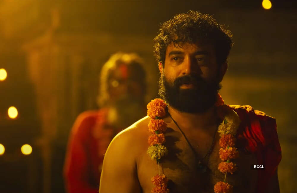 Innu Muthal Review: A 'godly' movie with a twist