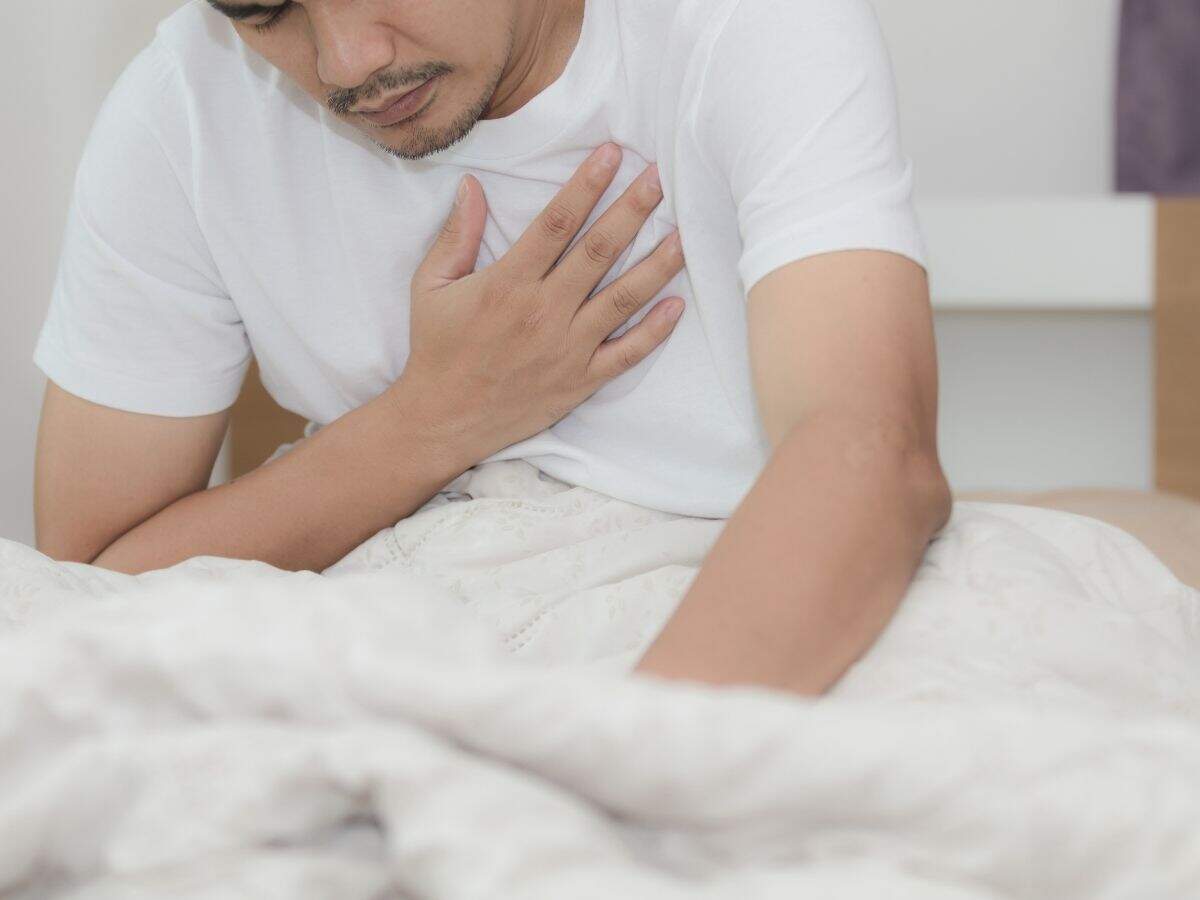 Coronavirus symptoms: Signs and symptoms that COVID-19 is impacting ...