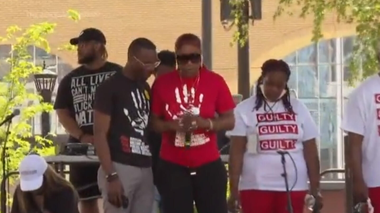 Moment of silence marks year since Floyd’s death