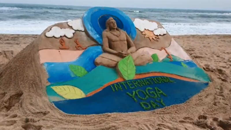 international yoga day: International Yoga Day: Artist used 15 tons of ...