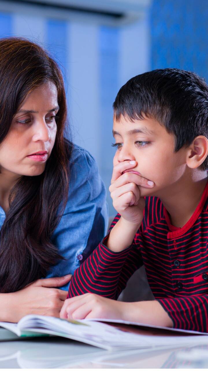 5 Signs Your Child Is Emotionally Disturbed Indiacom