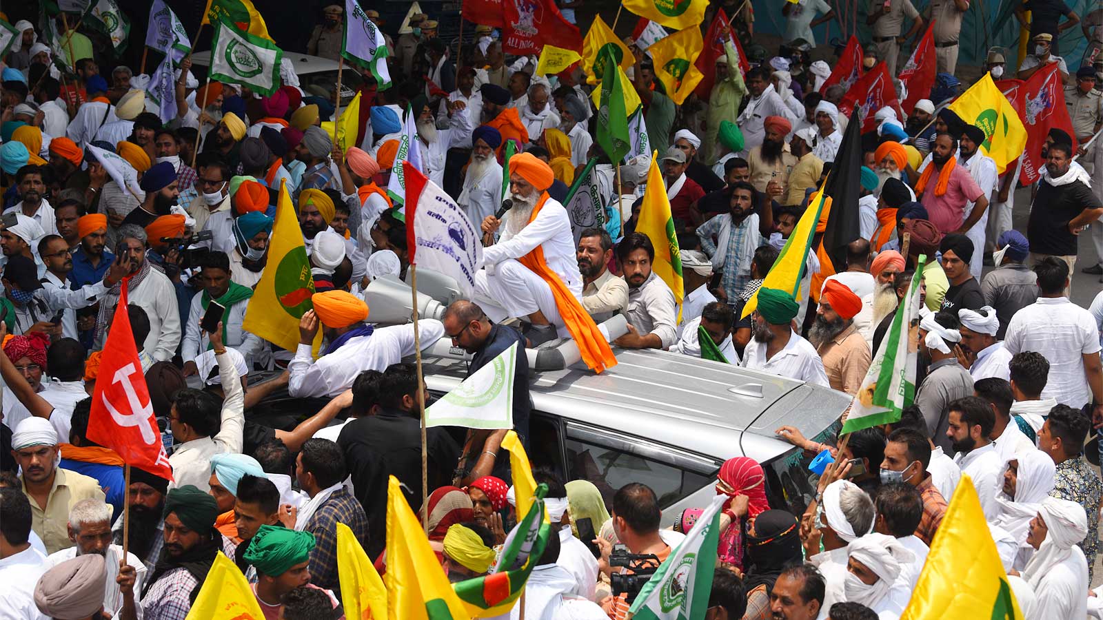 Punjab: Farmers intensify agitation as protest enters 8th month