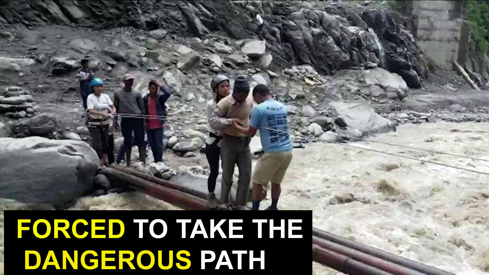 Pithoragarh: Scary visuals: Locals risk lives to cross Kulagad ravine ...