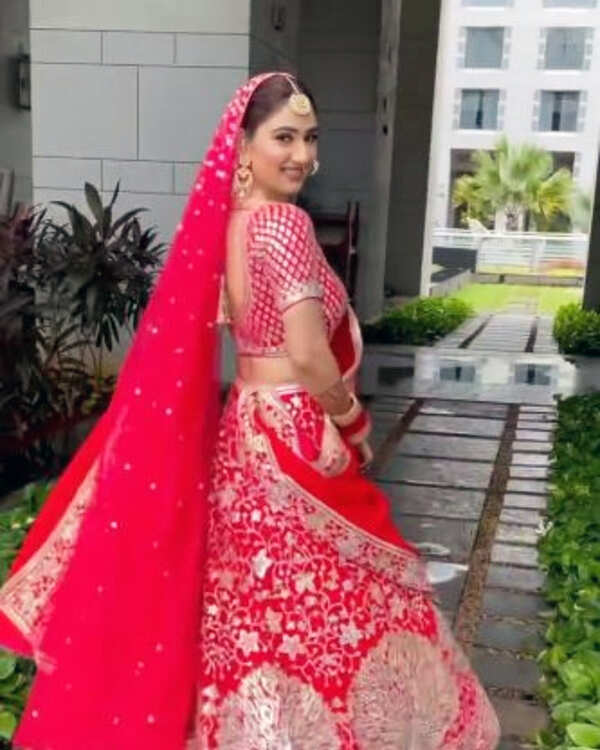 Unseen pictures from Rahul Vaidya and Disha Parmar's wedding you just ...