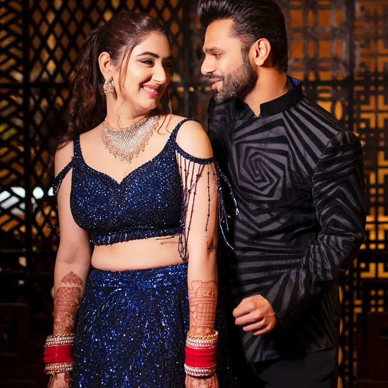 Rahul Vaidya and Disha Parmar burn the dance floor in these unseen ...