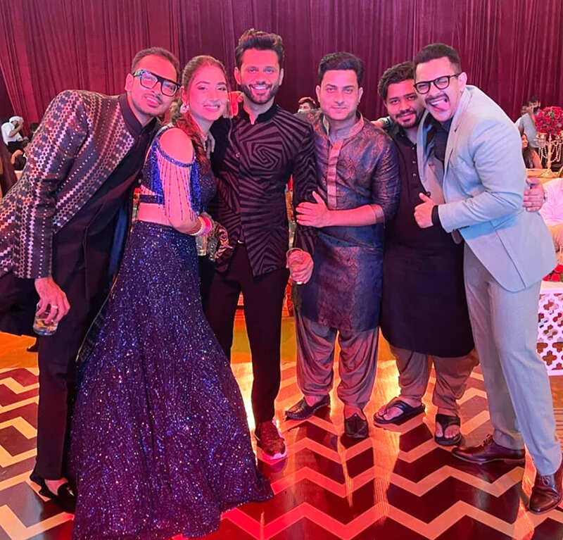 Rahul Vaidya and Disha Parmar burn the dance floor in these unseen ...