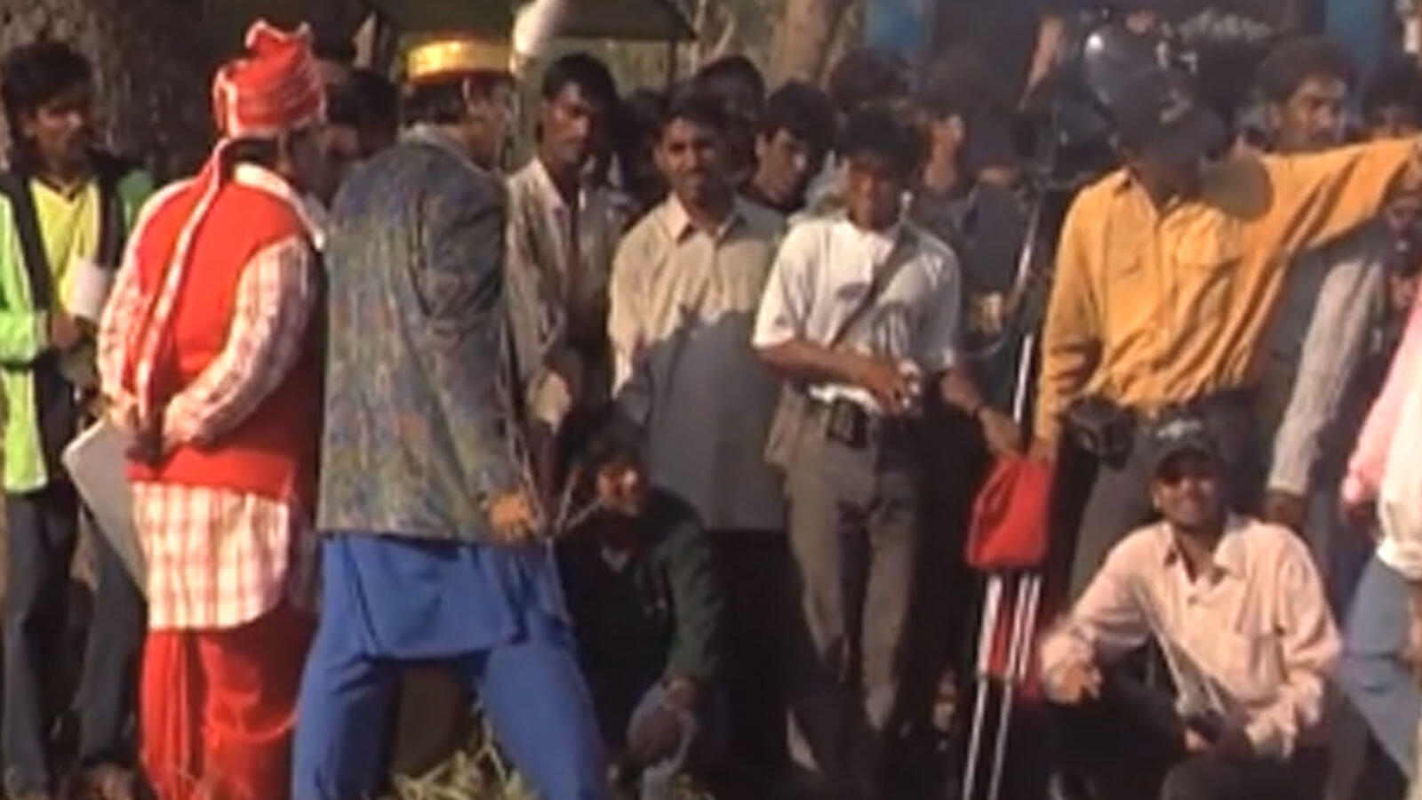 Flashback video: Shooting of Govinda and Satish Kaushik's 1999 movie ...