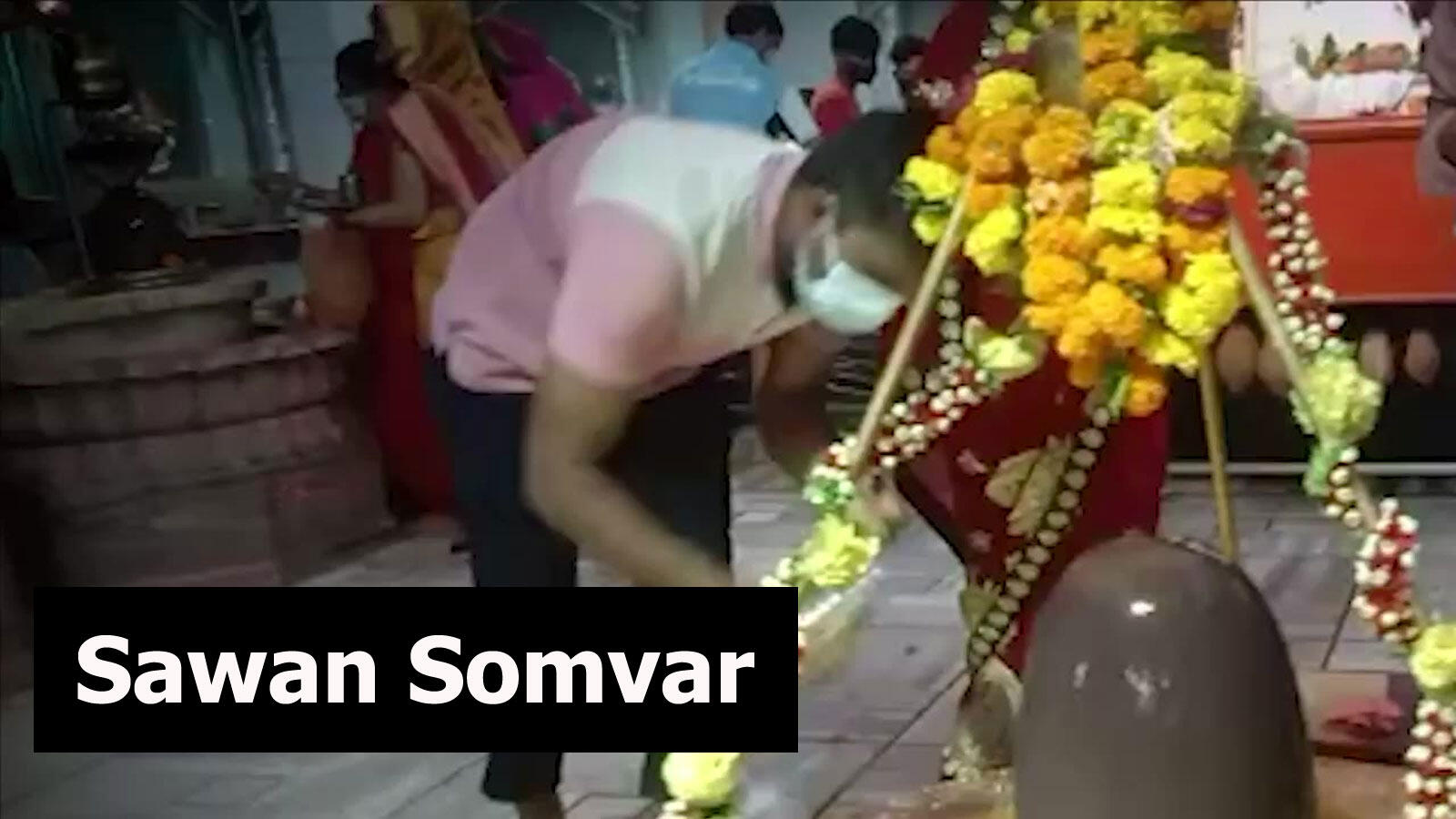 Indore: Large number of devotees throng temples on first Monday of ‘Sawan’