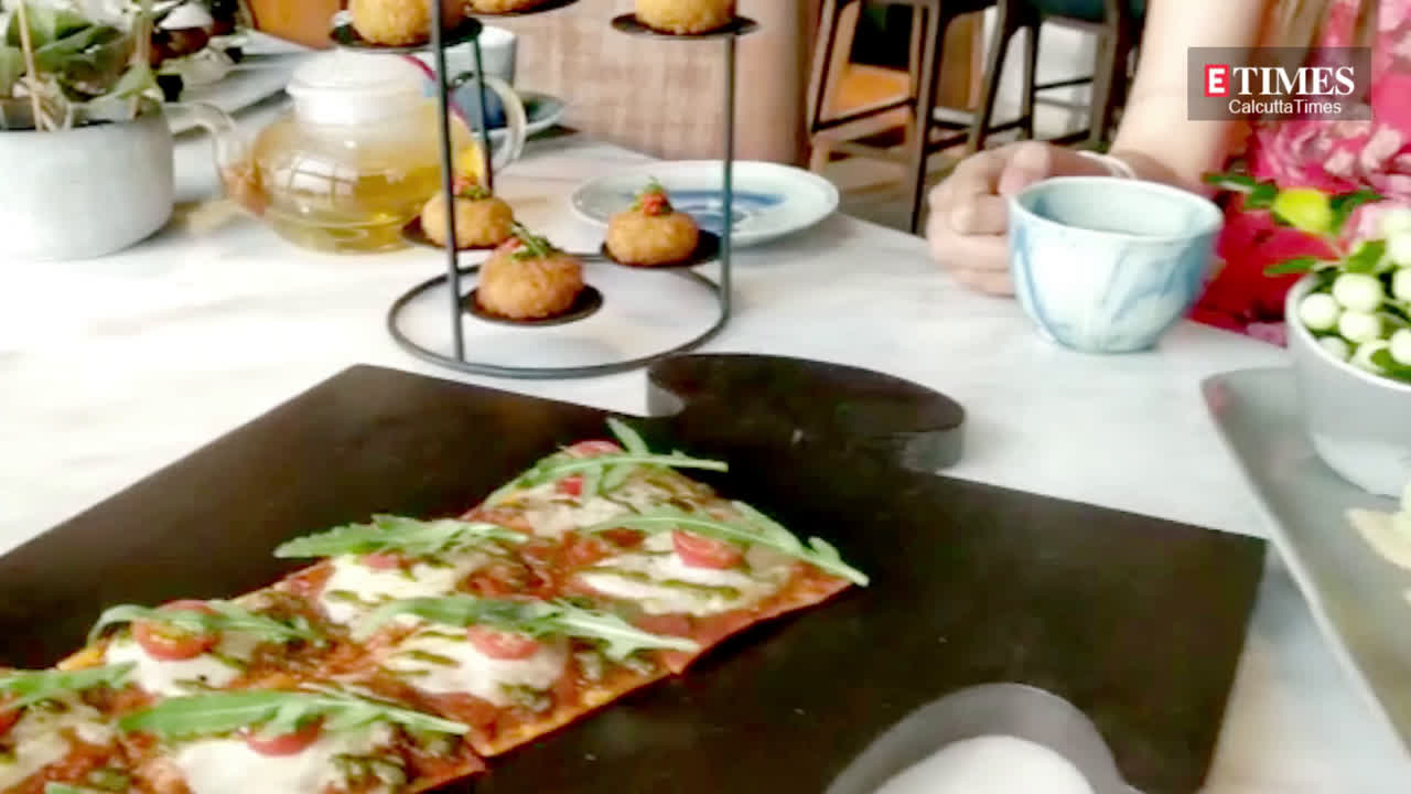 Model Jessica Aaron was spotted enjoying high tea at a city lounge