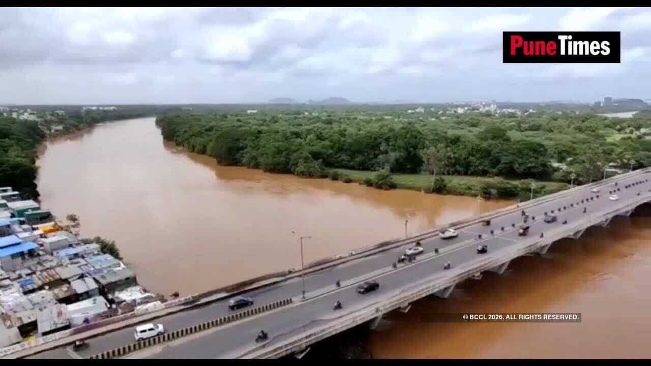 Stunning view of Mula river basin near Sangamwadi bridge