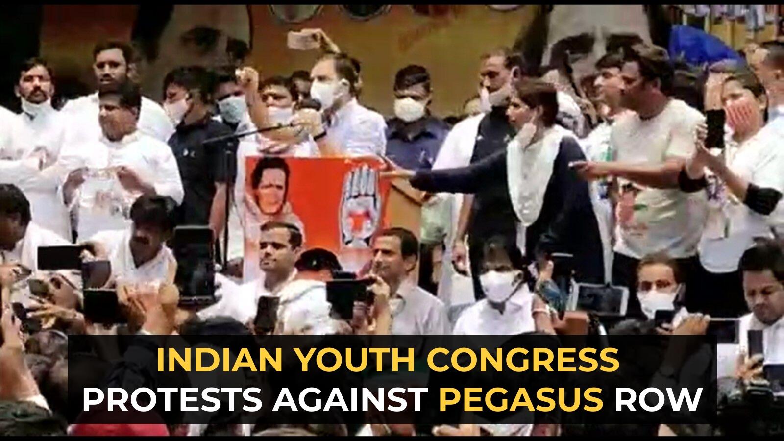 Indian Youth Congress workers stage ‘Sansad Gherao’ protest at Jantar ...