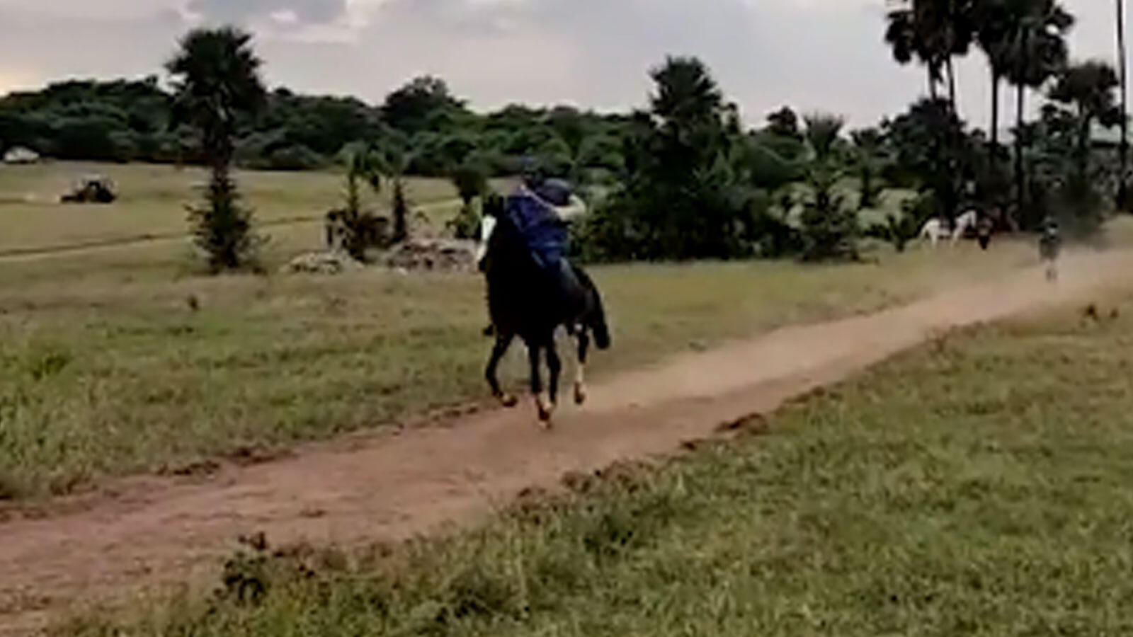 Babu Antony takes horse riding classes for ‘Ponniyin Selvan’