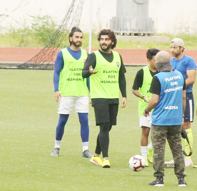 Ranveer Singh and Arjun Kapoor's bromance pictures are too cute to miss!- The Etimes ...