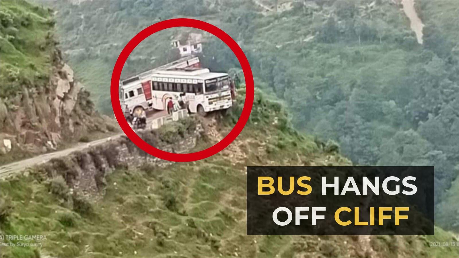 Watch: Bus hangs off cliff edge, driver gets passengers to safety